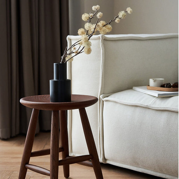 Lotus Leaf Wooden Round Stool | gradodesign